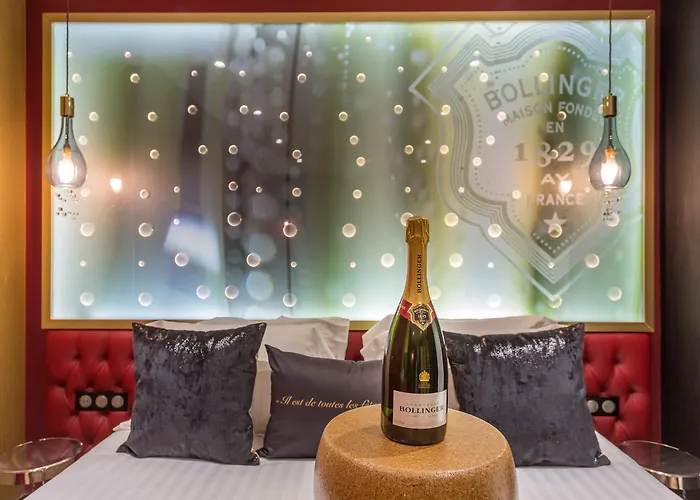 THE 26 BEST Hotels in Paris, , France | iledefrance-hotel.net
